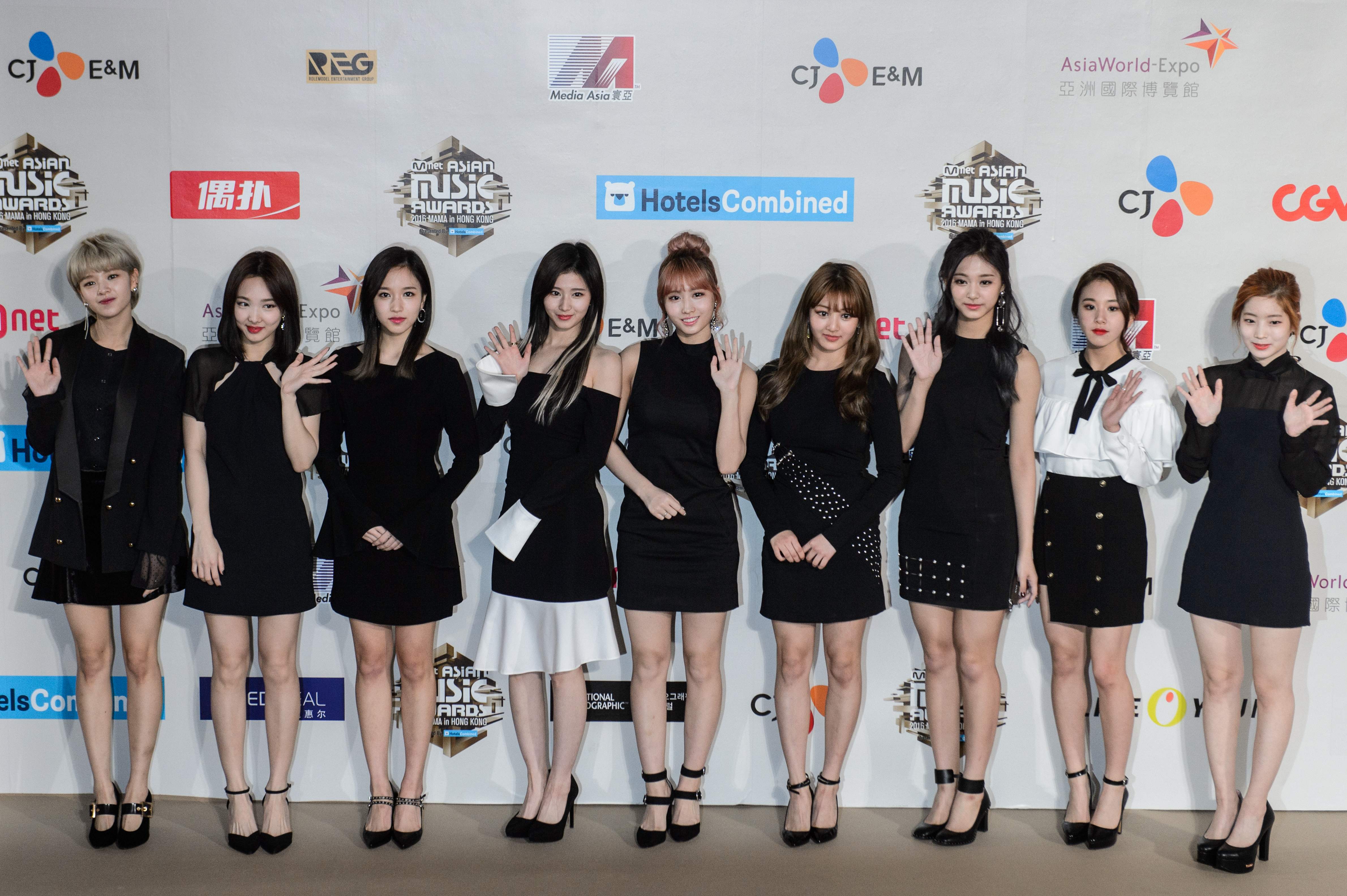 Exo Twice Grab Top Honors At Golden Disc Awards Entertainment News
