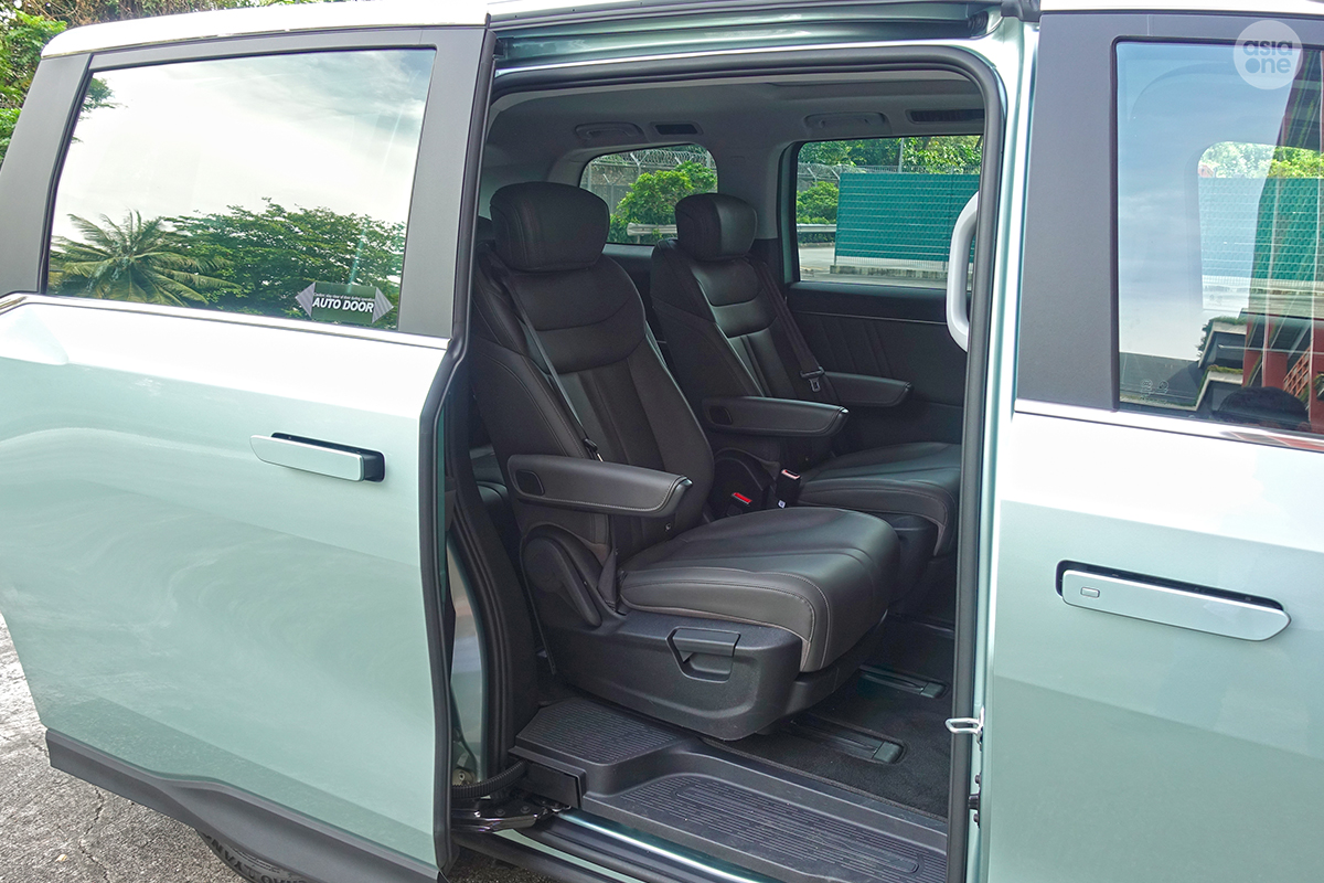 Maxus Mifa 7 review: A large Chinese electric MPV that bucks the luxury ...