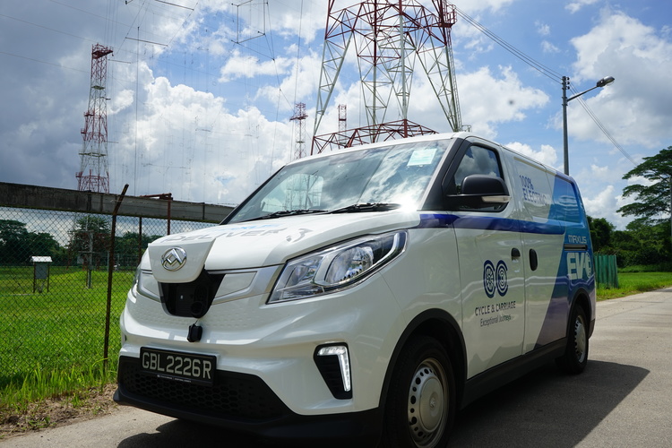 Maxus e Deliver 3 review: An electric workhorse with great cargo space ...