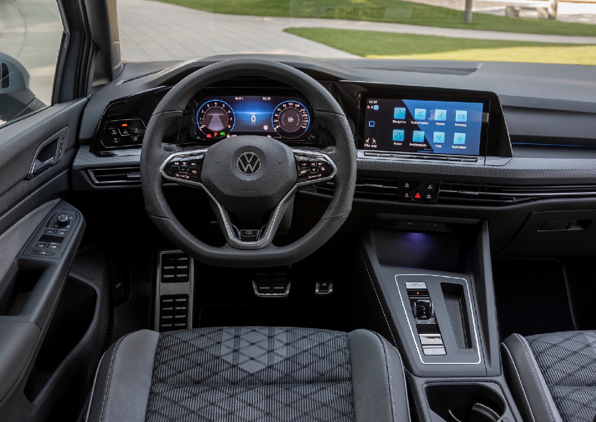 You can now buy a Category A COE Volkswagen Golf R-Line, Lifestyle News ...