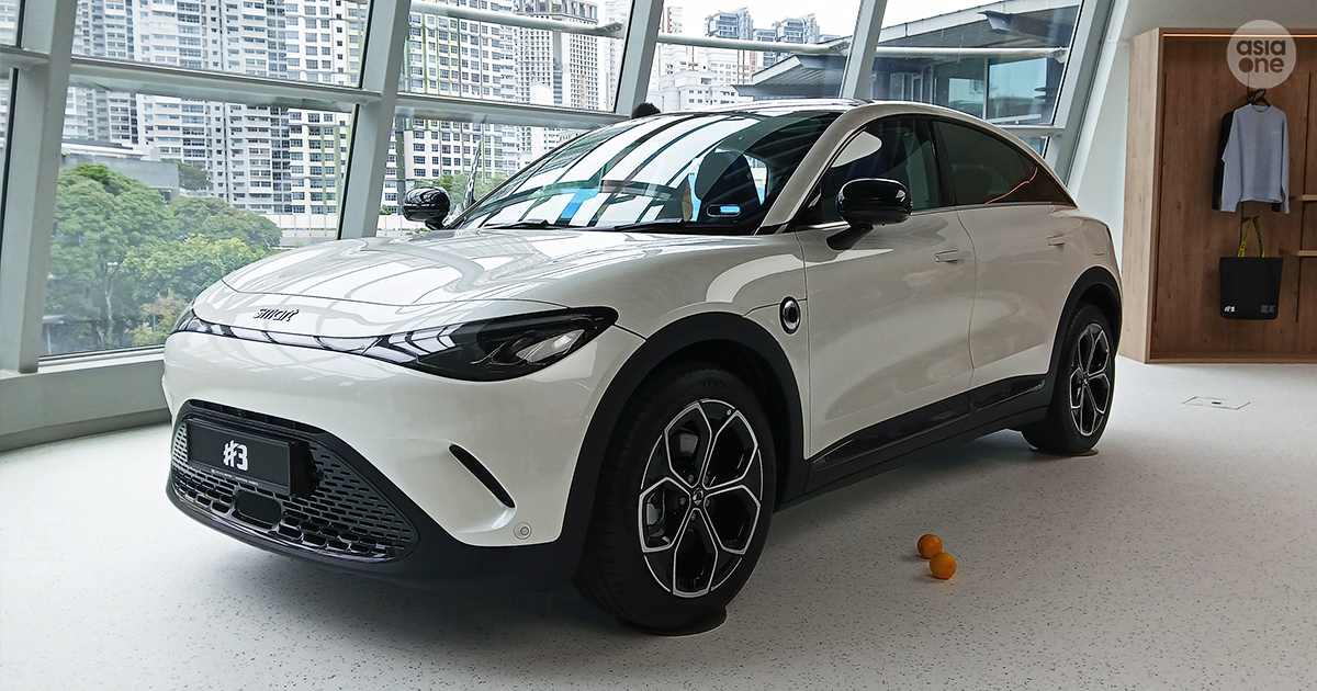 Smart officially opens its new showroom in Singapore with the launch of ...