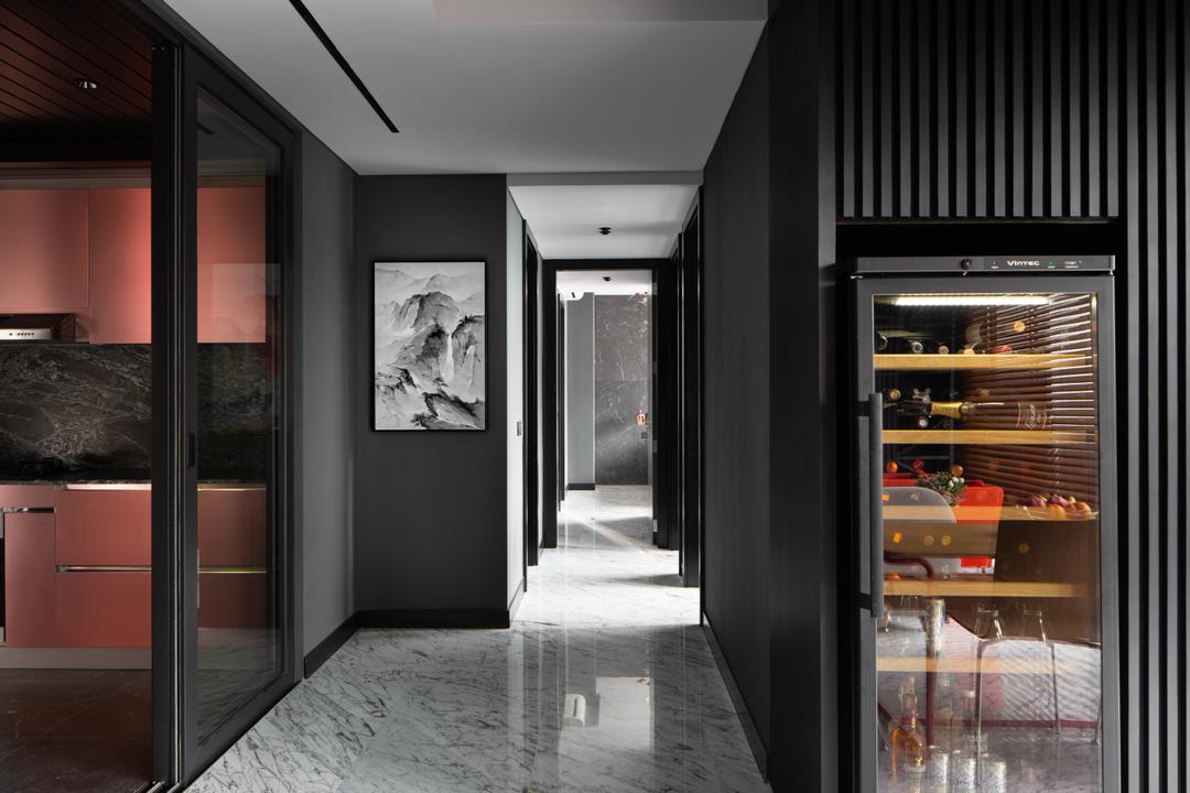 10 dark homes that nail the luxe and cosy look effortlessly, Lifestyle ...