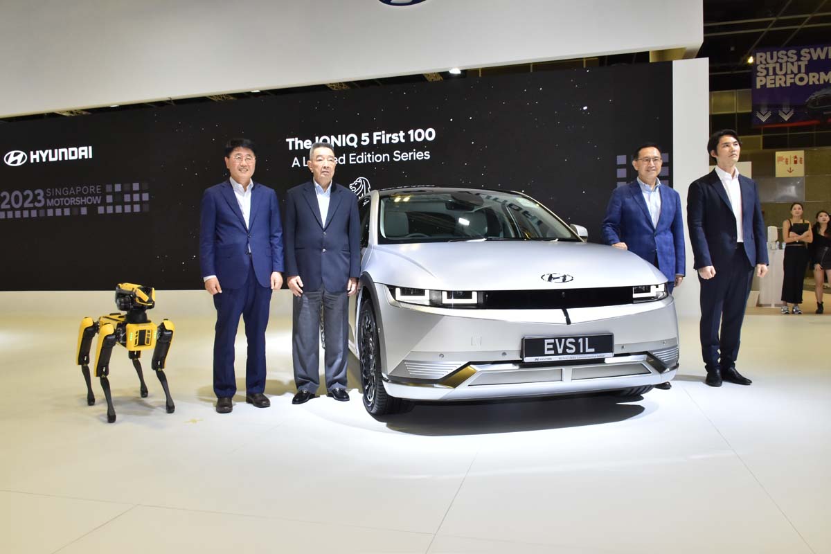 Hyundai teams up with EV charging providers to boost convenience for ...