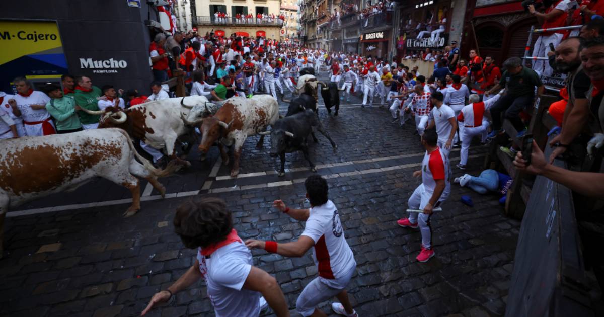 One man gored and seven others bruised in Spain's bull running festival ...