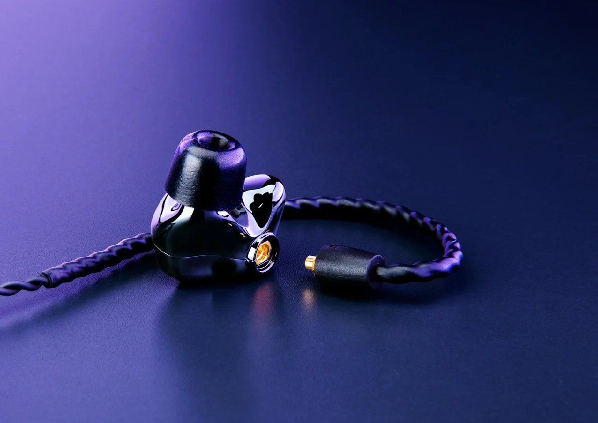 Razer introduces Moray, its first gaming IEM earbuds, Digital News ...
