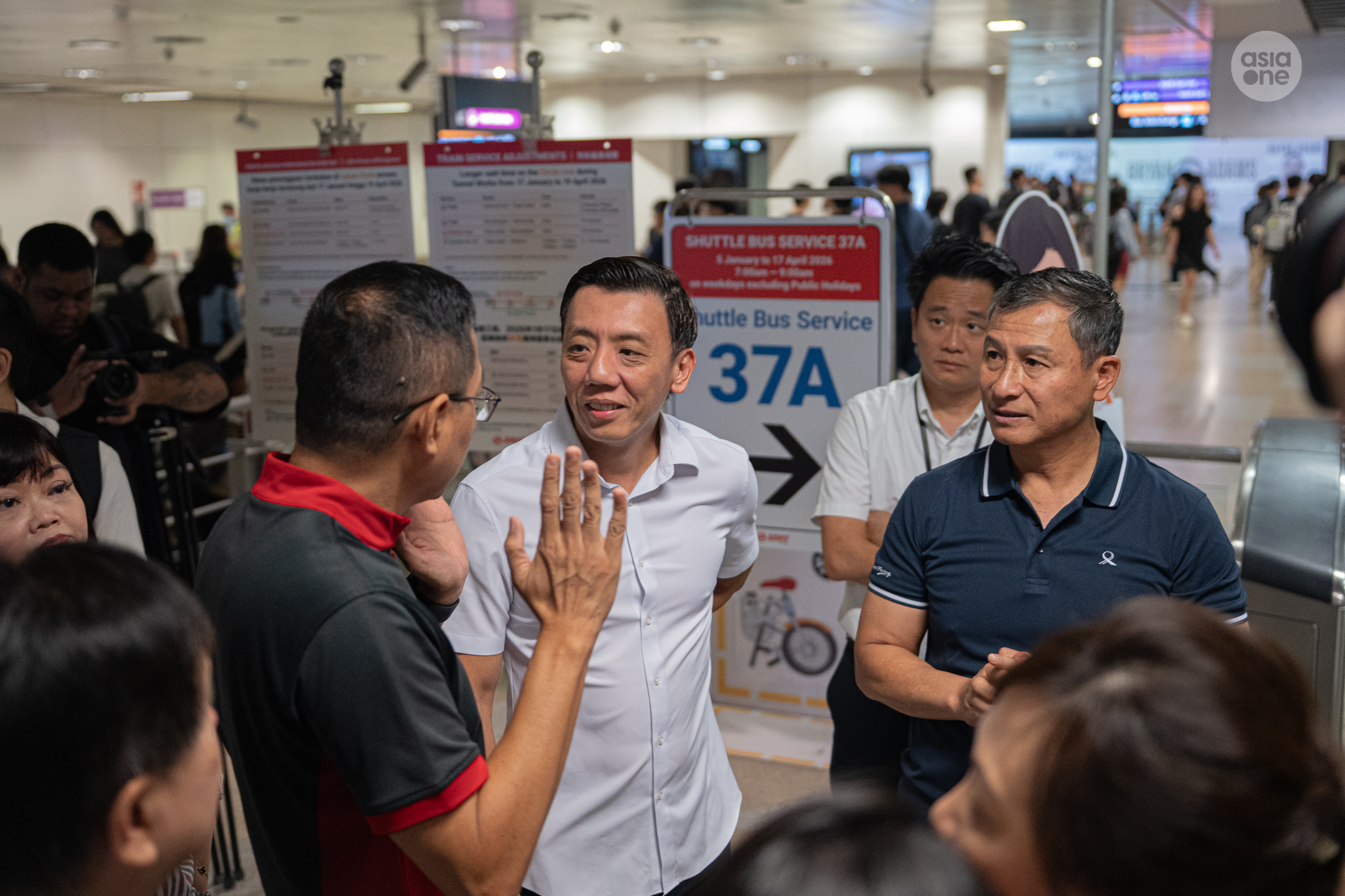Circle Line tunnel works: Jeffrey Siow urges commuters to use ...