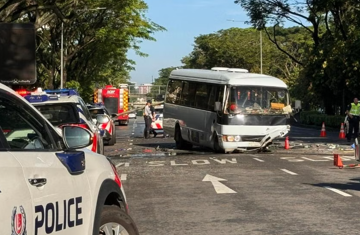 Accident involving school bus along Bukit Timah Rd leaves car in flames ...