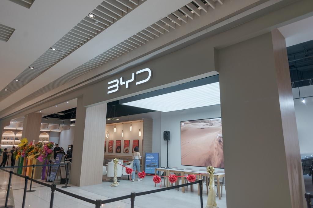 BYD opens second automotive lifestyle outlet in Suntec, Lifestyle News ...