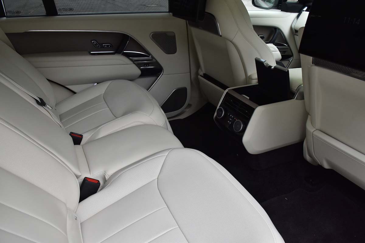 2022 Range Rover 4.4 review: A 5-seat luxury SUV fit for a queen ...