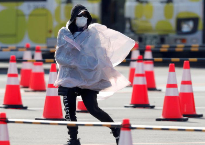 Coronavirus: Lacking protective gear, Japan's Osaka pleads for plastic ...
