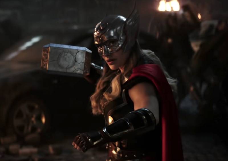 Thor: Love and Thunder trailer reveals reforged Mjolnir and jacked-up ...