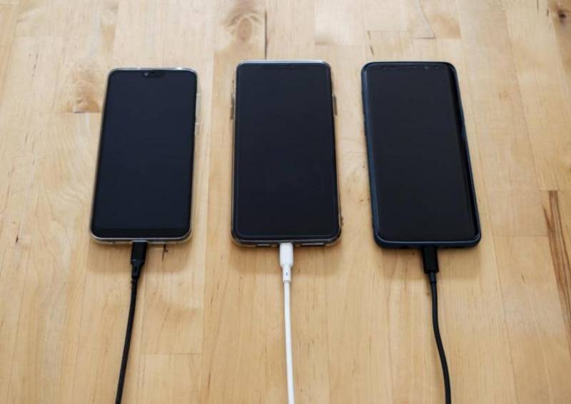 EU plan for common worldwide phone charger port takes step closer ...