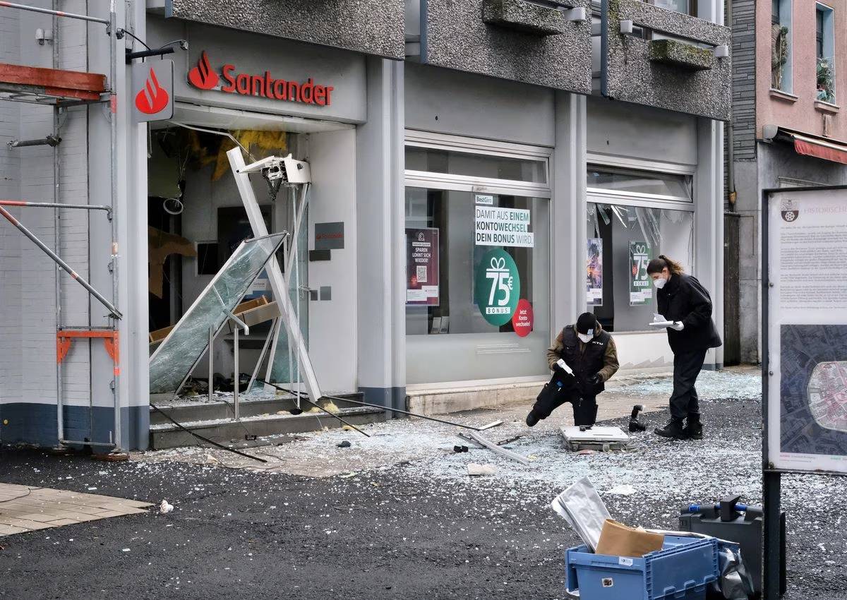 Cash-loving Germans fret over exploding ATMs as cross-border crime wave ...