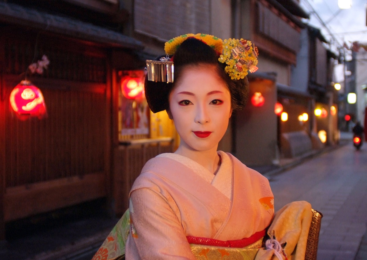 Revival of geisha games in Japan offers graceful fun, News - AsiaOne