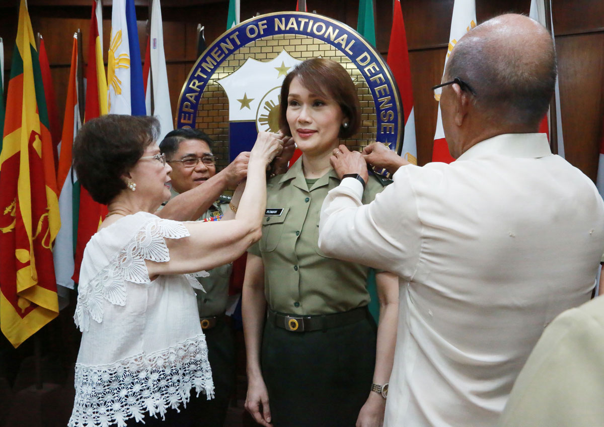 First transgender officer joins Philippine army reserves, Asia News ...