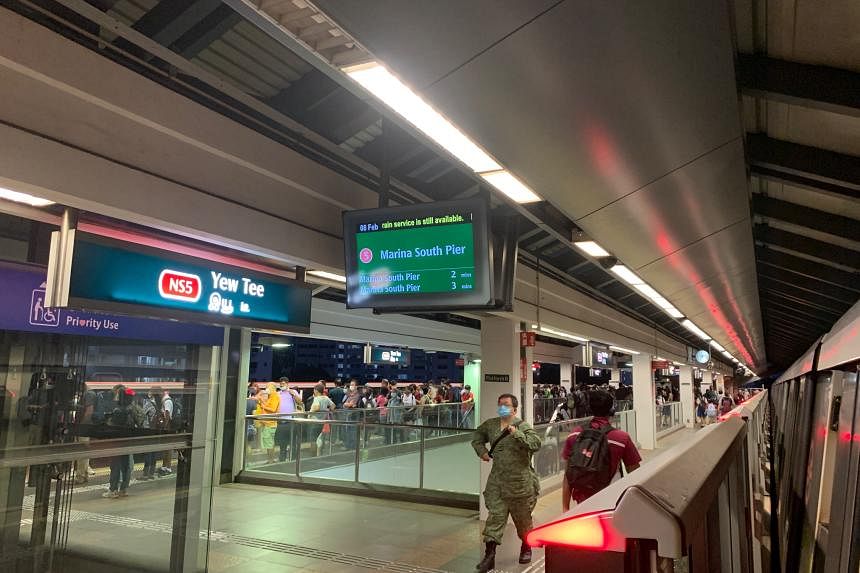Delay in morning commute on North-South MRT line, commuters advised to ...