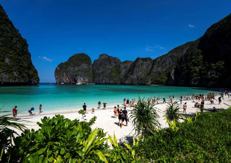 Thailand allows visitors back to Maya Bay, a beach made famous by movie ...