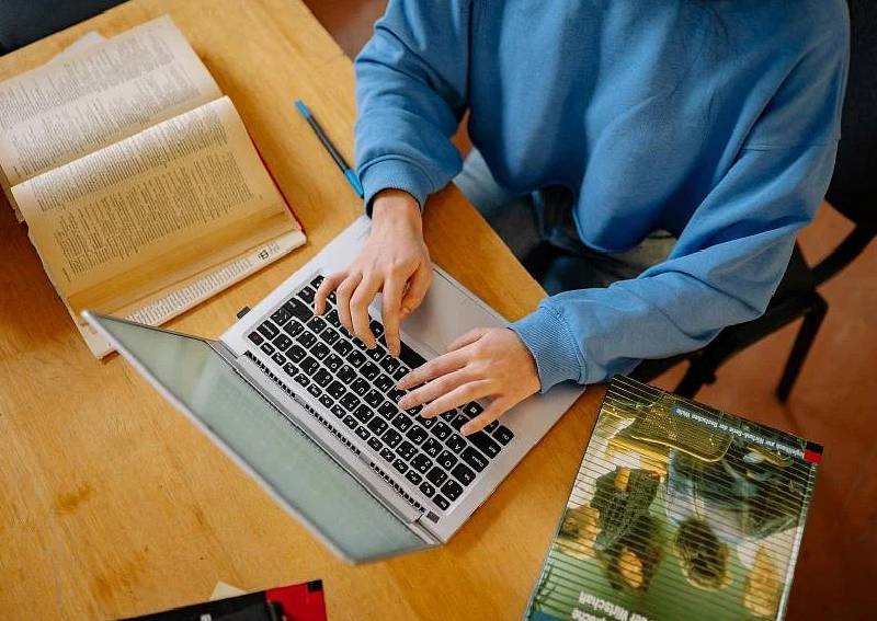 Singapore teachers brace for more cheating by students using viral bot ...