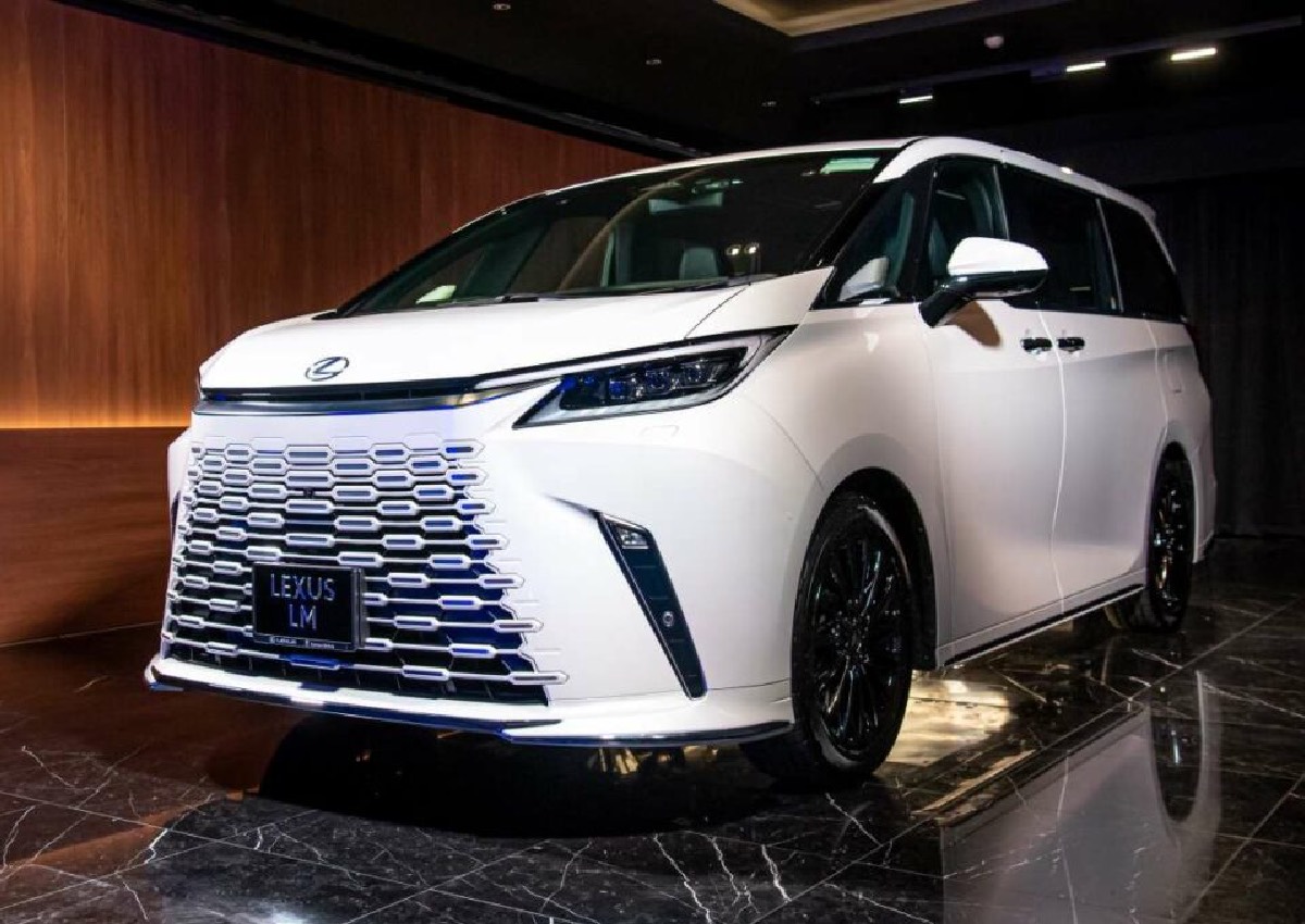 Lexus LM luxury MPV lands in Singapore, Lifestyle News - AsiaOne