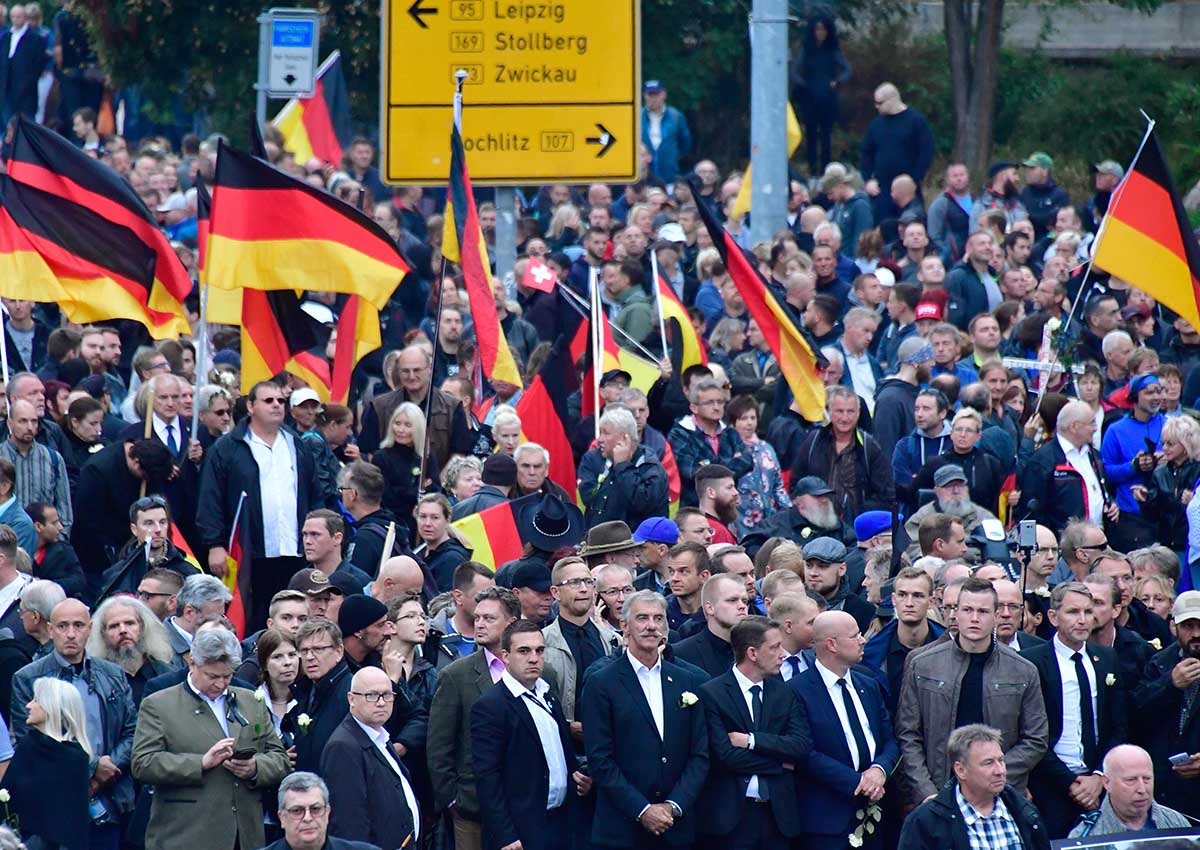 18 injured in German rival protests over migrants, World News - AsiaOne