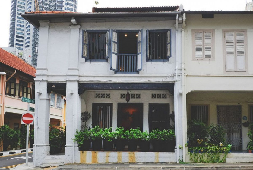 Couple turns old Everton Road shophouse into stunning home | AsiaOne