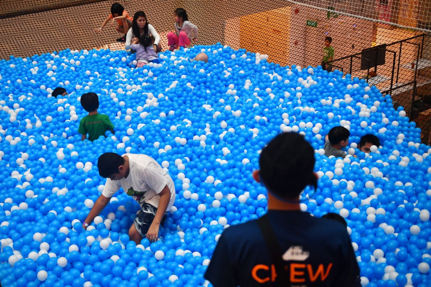 Video of woman 'drowning' in City Square Mall's suspended ball pit goes ...