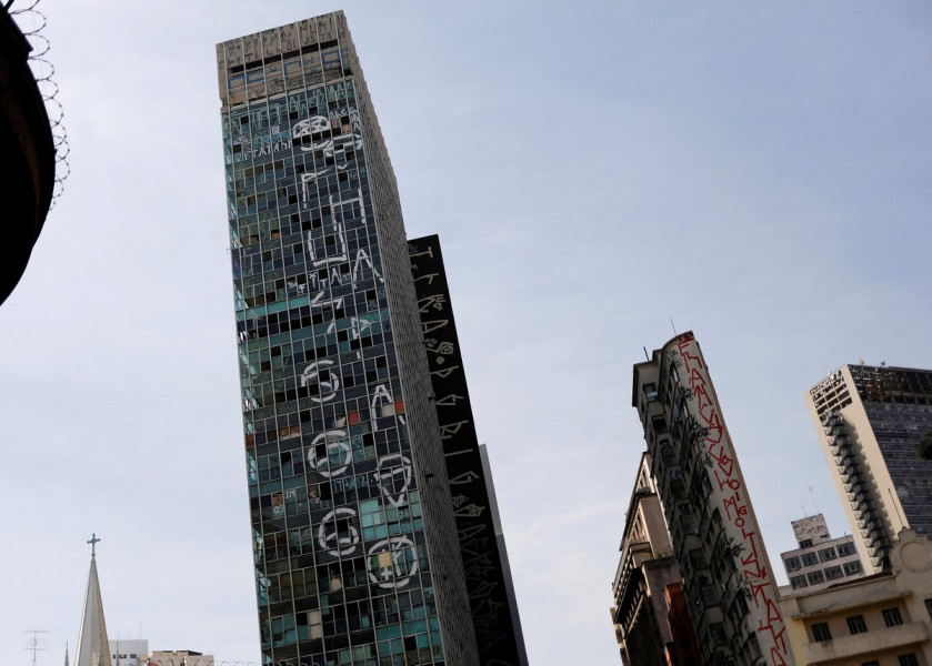 1 dead, at least 3 missing after Brazil tower collapses in fire, World ...