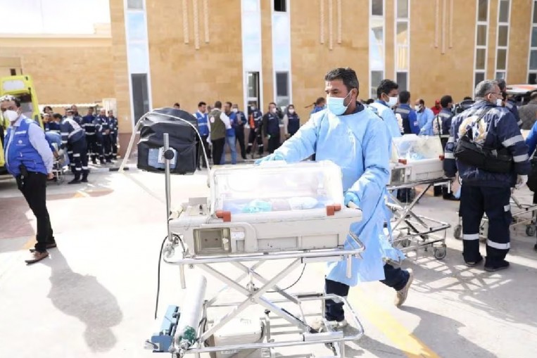 Premature Gaza babies evacuated to Egypt as Israeli tanks encircle ...
