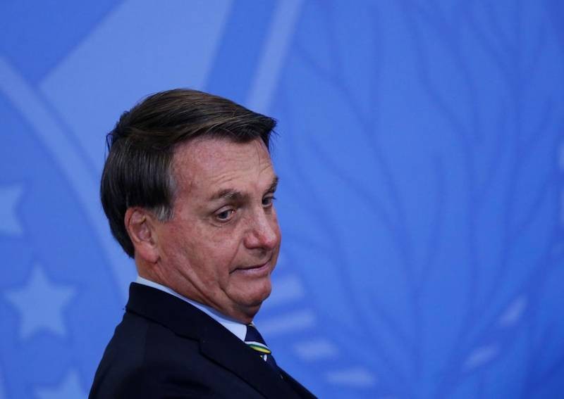 Judge orders Brazil president Bolsonaro to wear a mask due to Covid-19 ...
