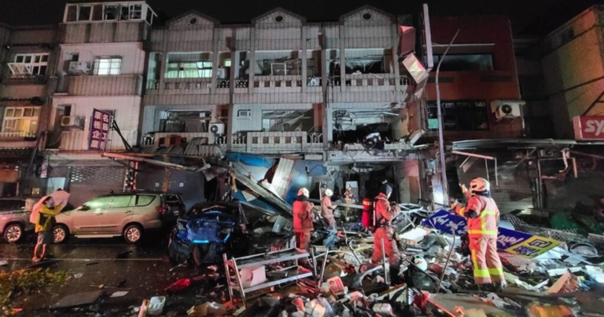 2 dead as suspected gas explosion tears through residential building in ...