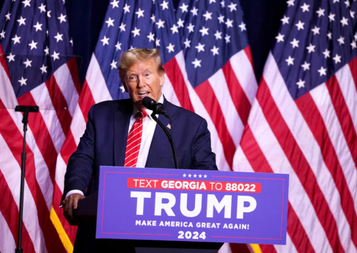Trump campaign pleads for one million donations as cash crunch looms ...
